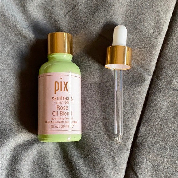 Pixi | Skincare | Pixie Rose Oil Blend | Poshmark
